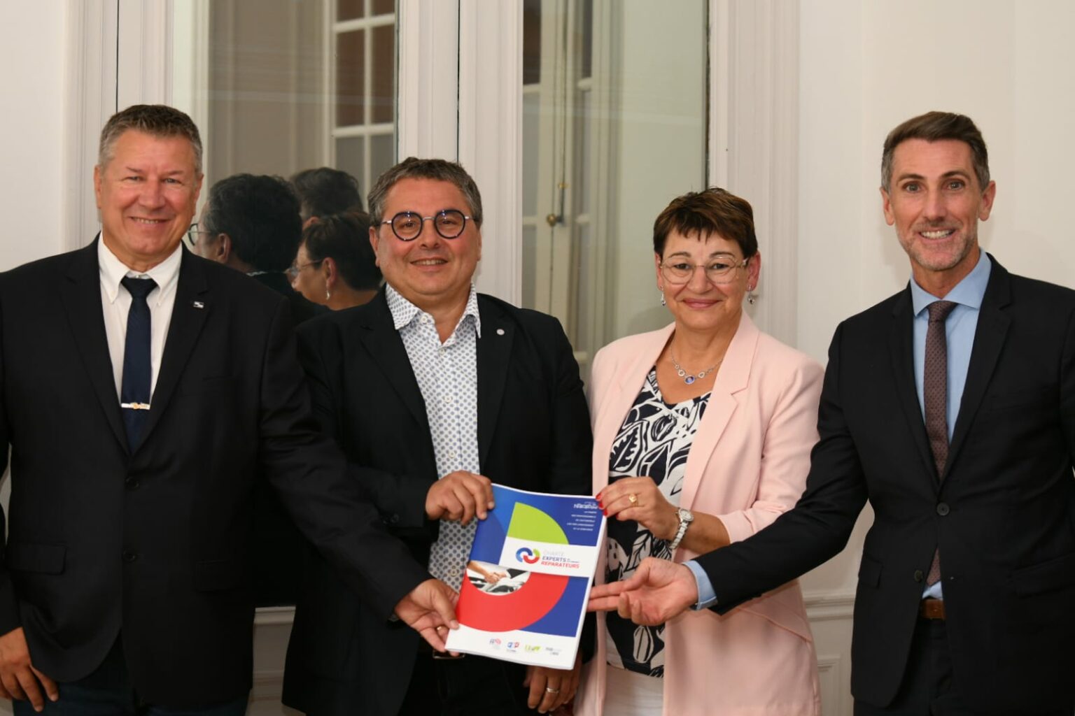 Charte Experts en automobile et réparateurs : signature des règles ...